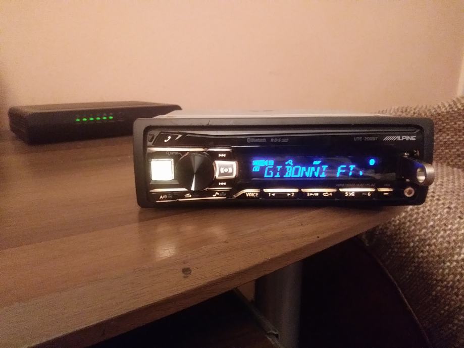 ALPINE autoradio,aux,USB,BLUETOOTH 4x50w NEW MODEL VARIO COLOR