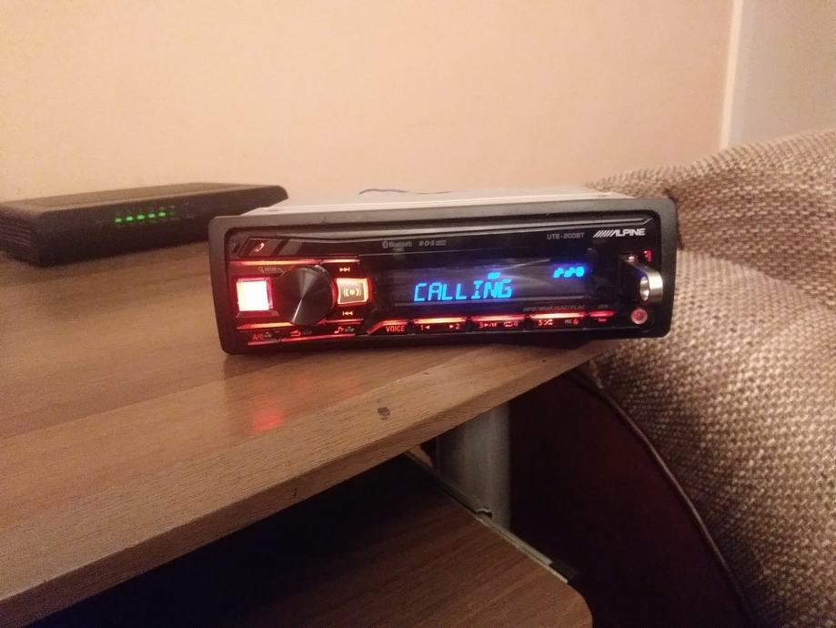 ALPINE autoradio,aux,USB,BLUETOOTH 4x50w NEW MODEL VARIO COLOR