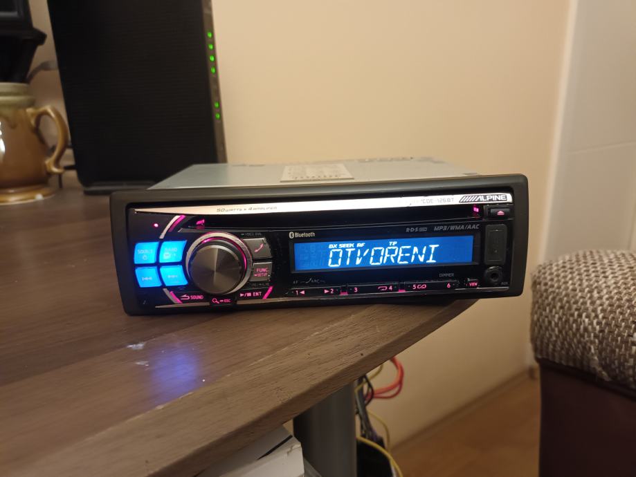 ALPINE autoradio,cd,mp3,aux,Usb,Bluetooth 4x50w
