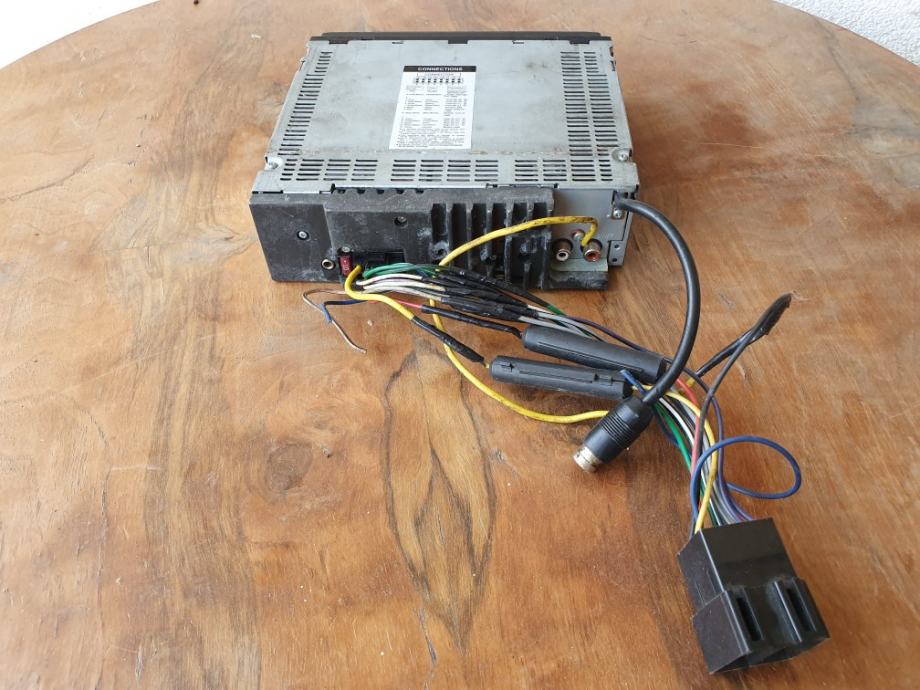 Alpine CDE-9846E autoradio