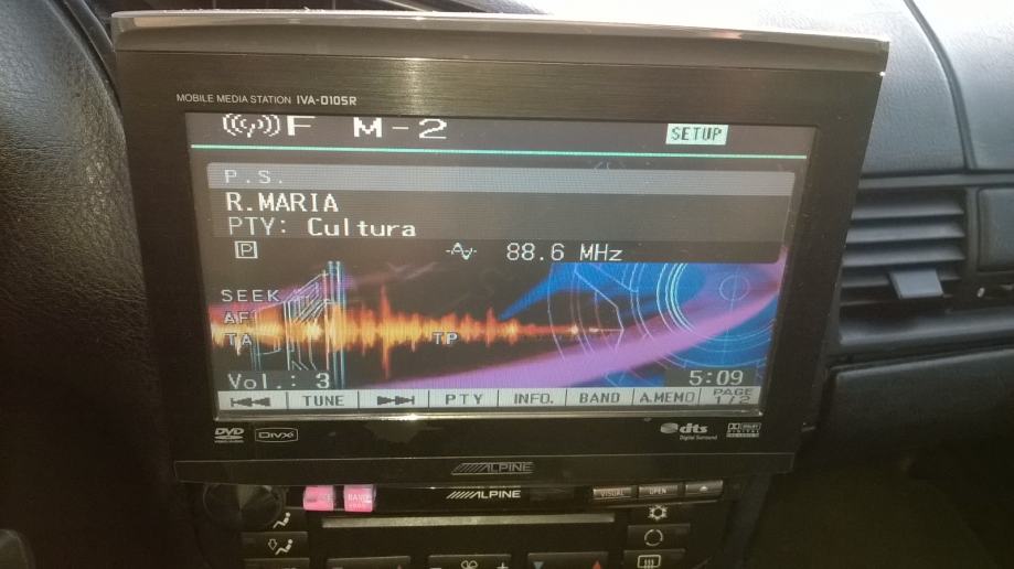 ALPINE IVA D105R DVD/CD/MP3 AUTO RADIO