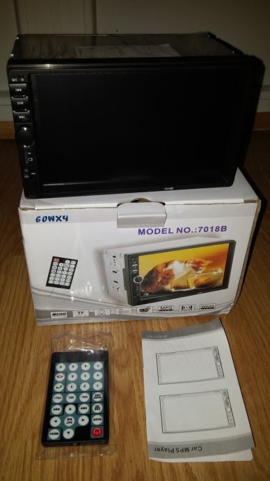 Auto radio model 7018B