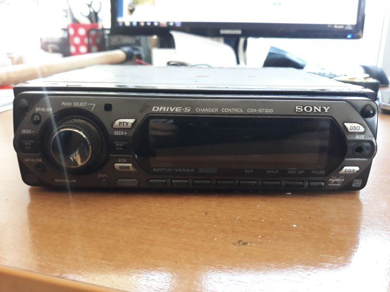 auto radio sony cdx-gt300 MP3,eq,odlican