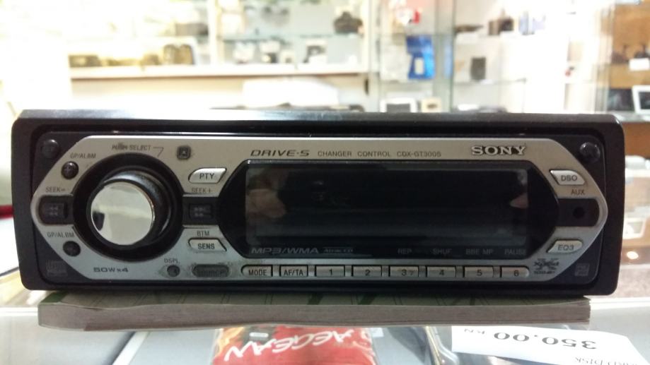 AUTO RADIO SONY CDX-GT300S POTPUNO ISPRAVAN!!!!!!!