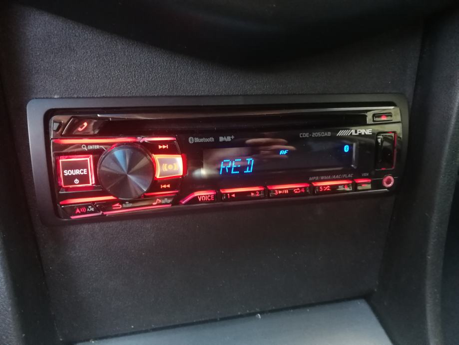 Autoradio ALPINE CDE-205DAB (DAB+, Bluetooth, CD)