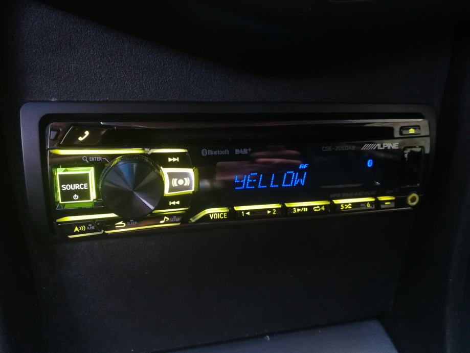 Autoradio ALPINE CDE-205DAB (DAB+, Bluetooth, CD)