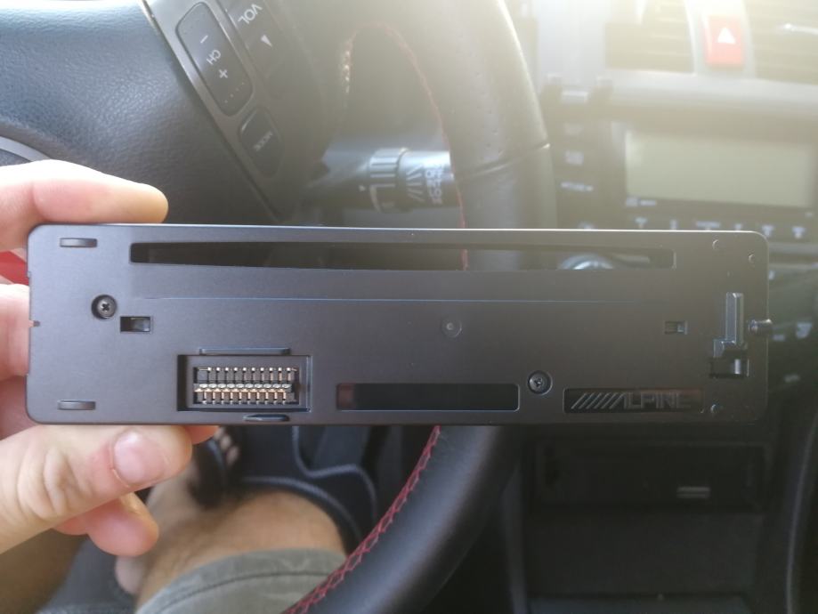 Autoradio ALPINE CDE-205DAB (DAB+, Bluetooth, CD)