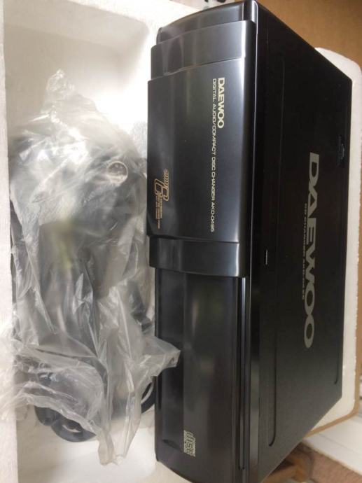 CD changer DAEWOO