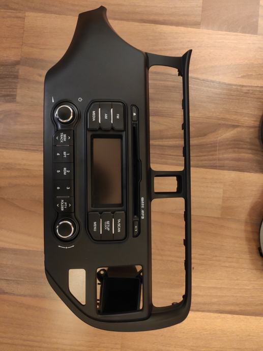 Kia Rio 2012 auto radio