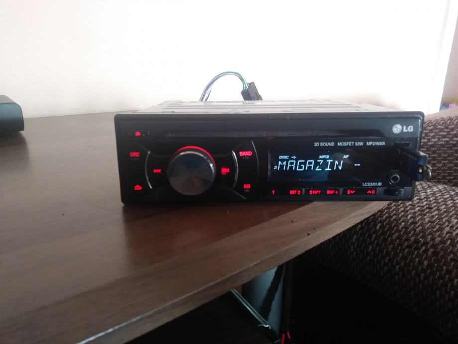 LG autoradio cd,MP3,aux,3Dsaund,USB 4x53w