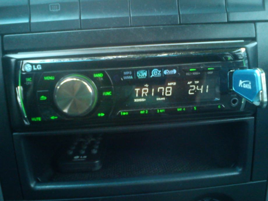LG autoradio LCS 500UR