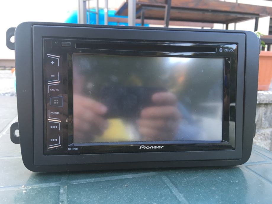 Pioner AVH-270BT