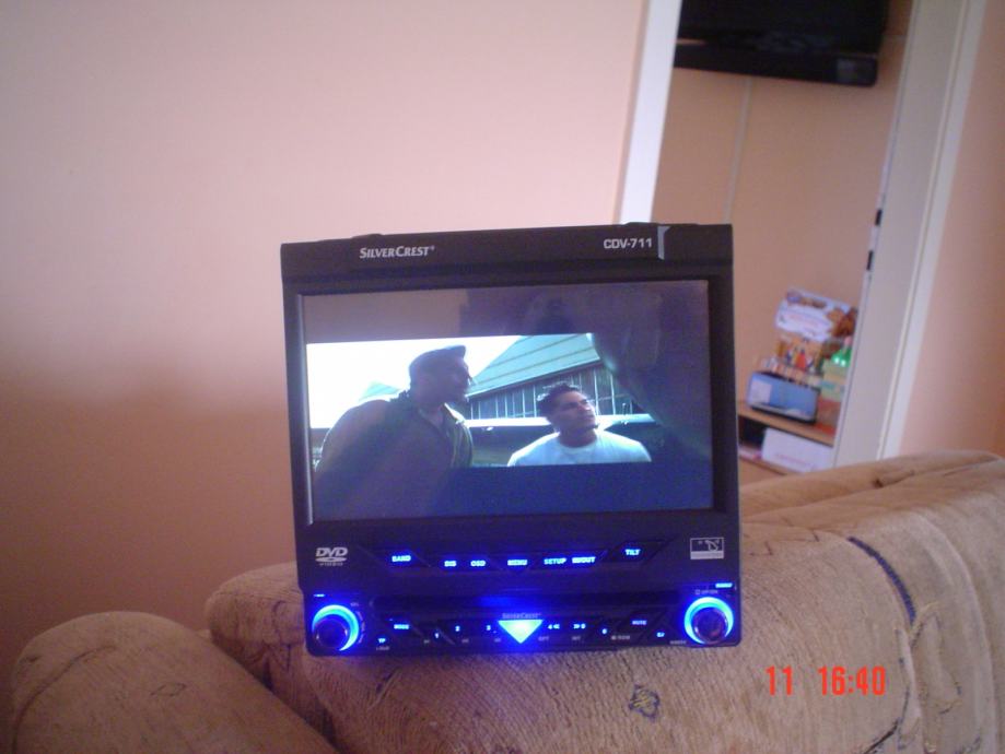 SilverCrest autoradio cd,mp3,sd cart,DVD ekran 7 multimedija,navigaci