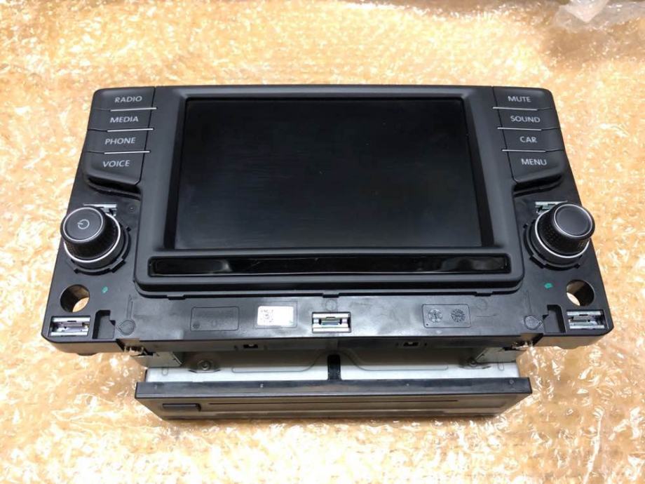 VW golf 7 , passat B8 original radio Composition media