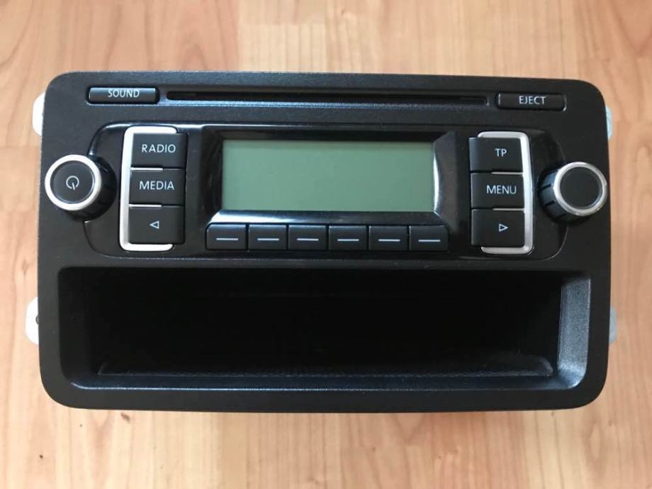 VW Radio RCD 210 CD/MP3