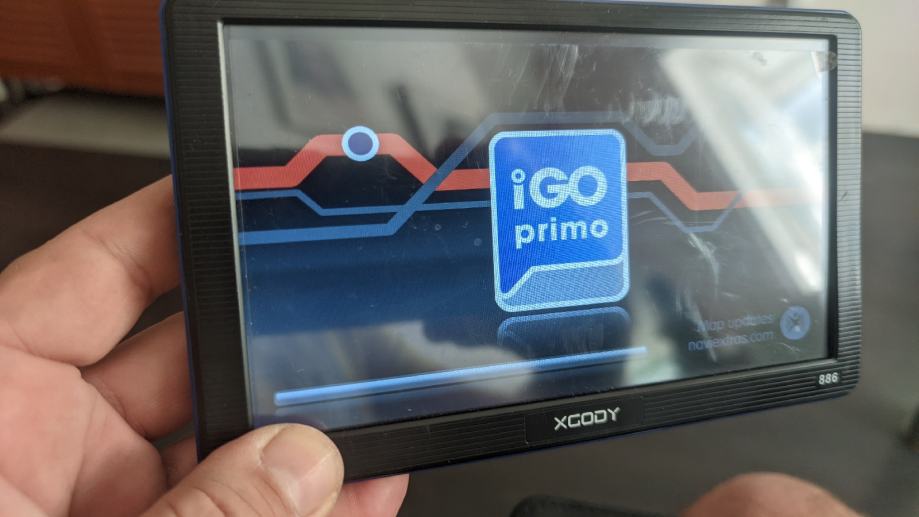 GPS navigacija XGody 886 s iGO Primo navigacijom