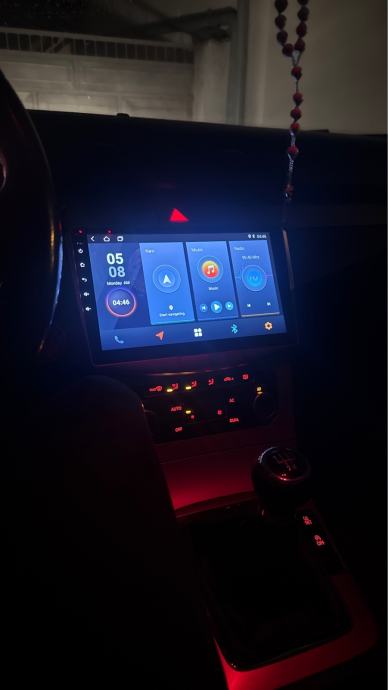 Prodajem Android Multimediju namjenjeno za VW Passat