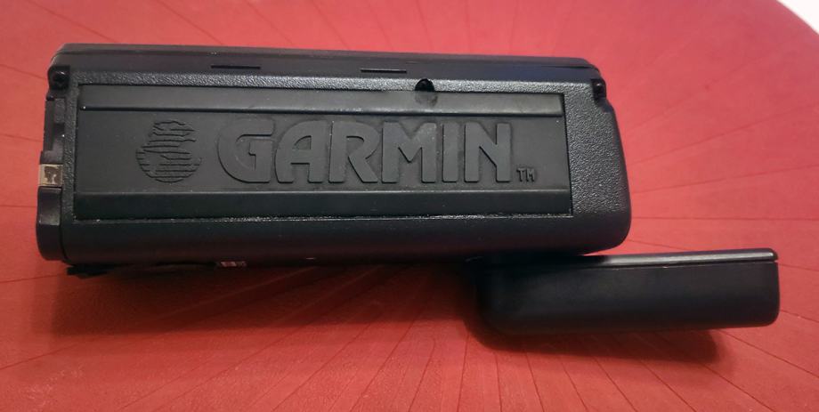 Ručna retro navigacija Garmin GPS III PLUS