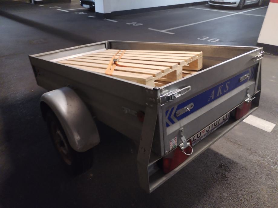 Prikolica 750kg tovarni prostor 200x100cm