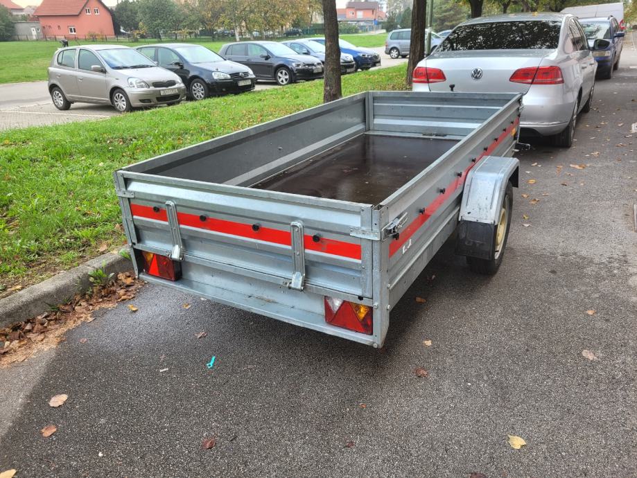Prikolica za auto do 750 kg