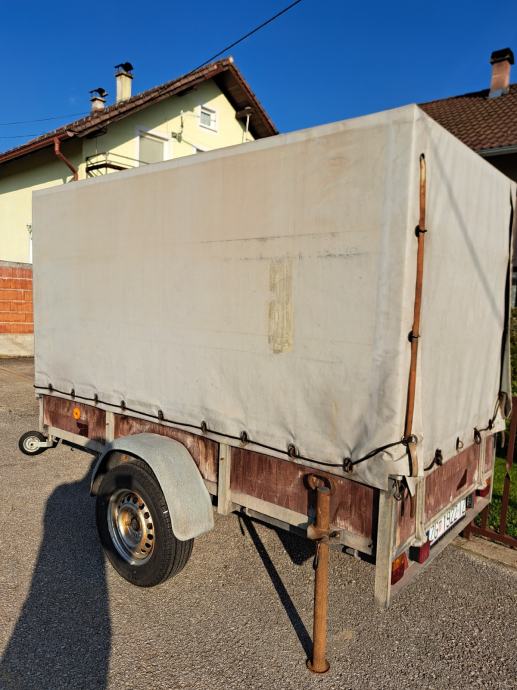 Prodajem auto prikolicu