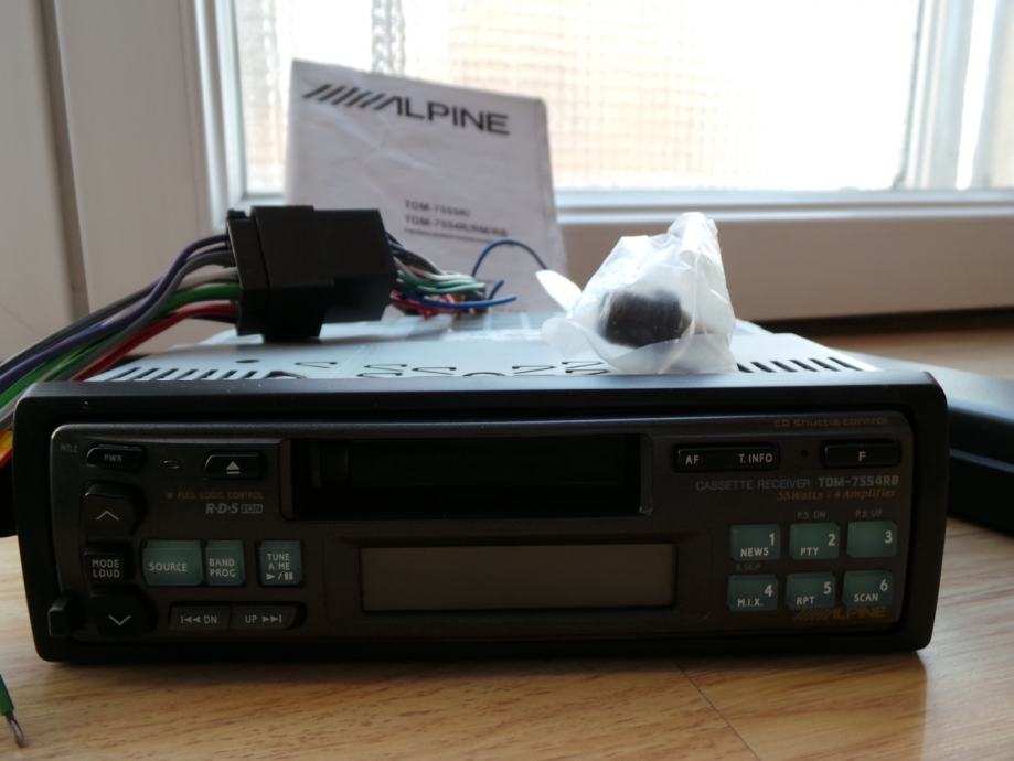 Alpine TDM-7554RB, auto-radio kazetofon, kao nov.