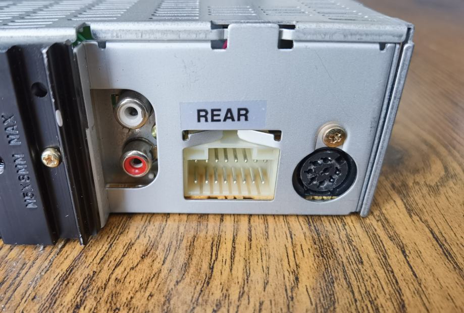 Radio kazetofon ALPINE TDM-7580R, SOFT TOUCH ELECTRONIC CASSETTE DECK.