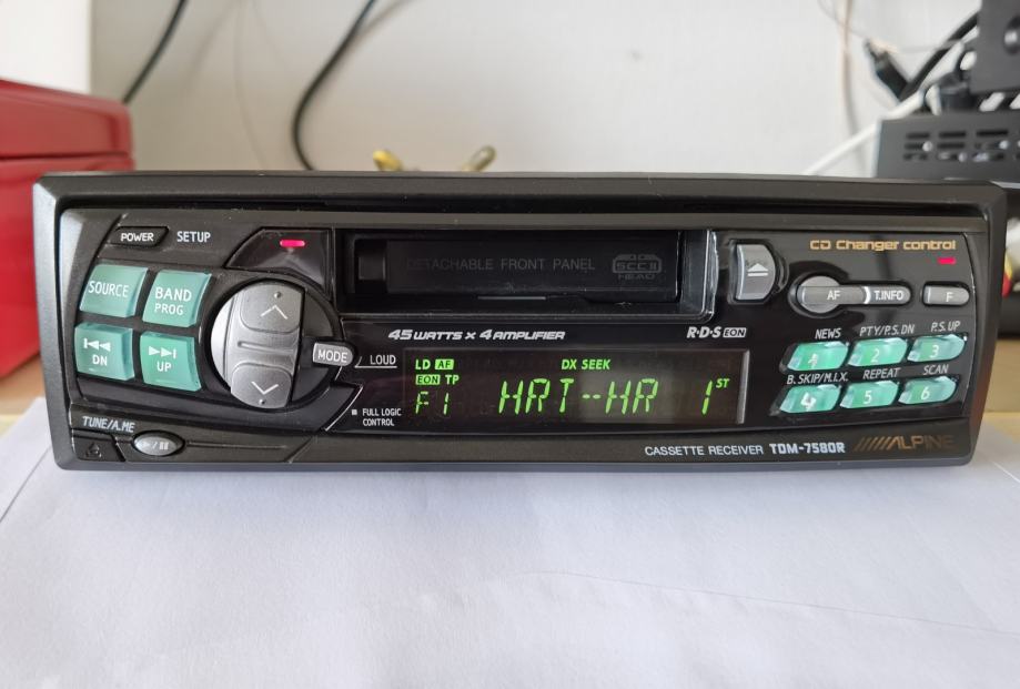 Radio kazetofon ALPINE TDM-7580R, SOFT TOUCH ELECTRONIC CASSETTE DECK.