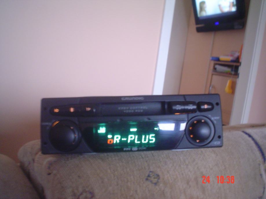 GRUNDING autoradio kazetofon jaci model 4000