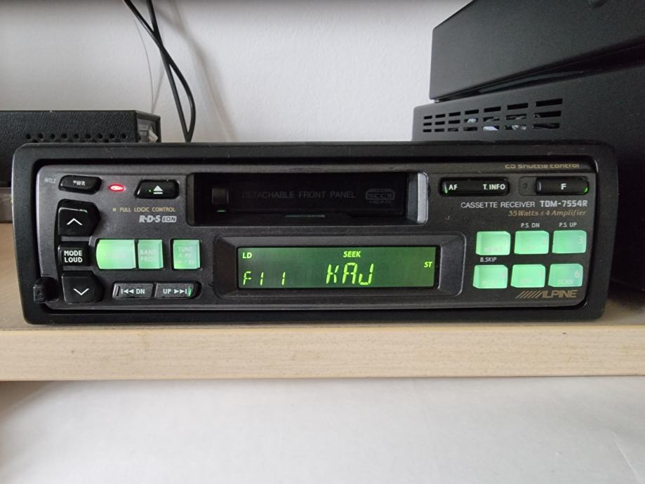 Radio kazetofon ALPINE TDM-7554R, SOFT TOUCH ELECTRONIC CASSETTE DECK.