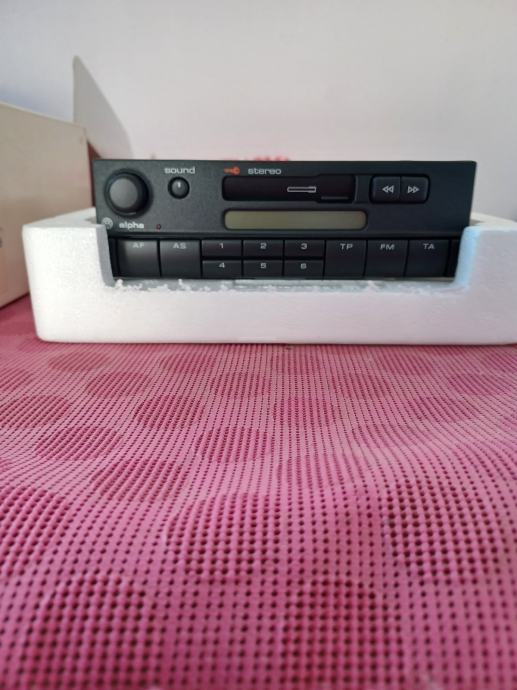 Originalni radio za VW Golf 4