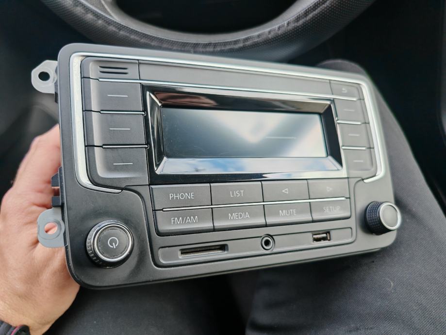 VW Radio (original)