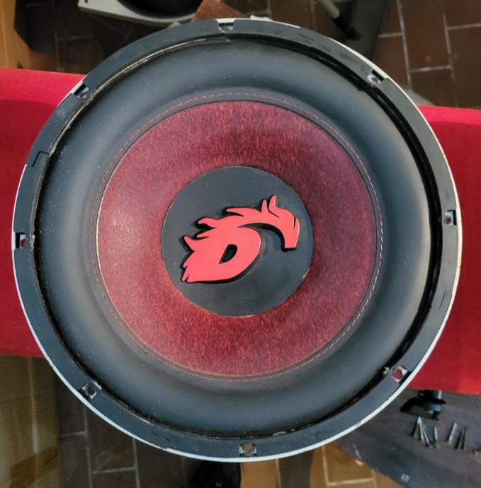 2 X Subwoofer – Alpine 1000W + Dragster 1200W sa kutijom