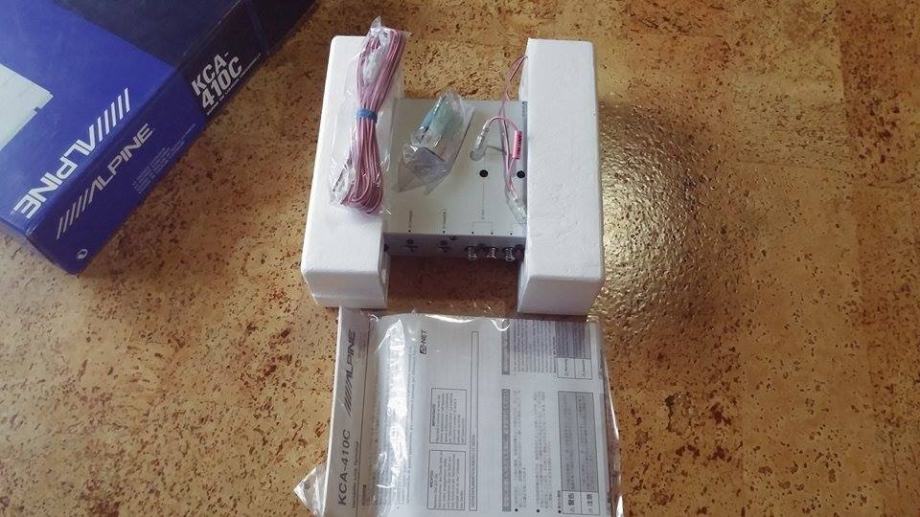 Alpine KCA-410C Ai-Net Multi-Changer/Versatile Link Adapter