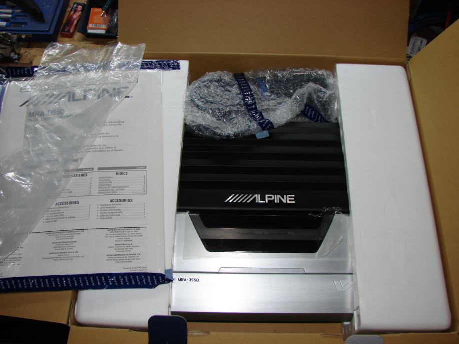 Alpine MRA-D550 DIGITAL THEATER AMPLIFIER