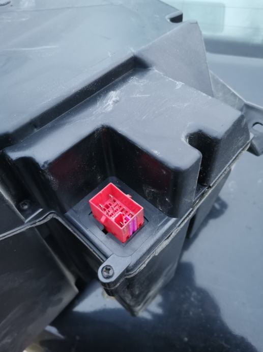 Audi A6 C5 subwoofer