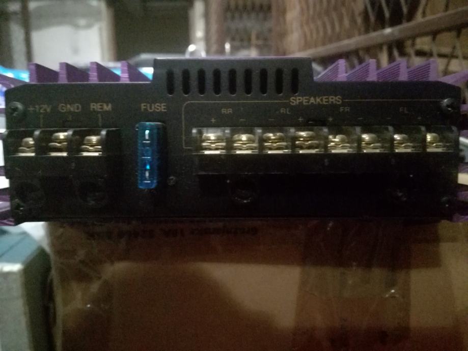 Autopojačalo Pyramid pro plus pb-230px