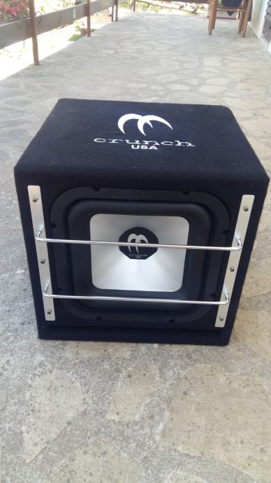 Crunch subwoofer