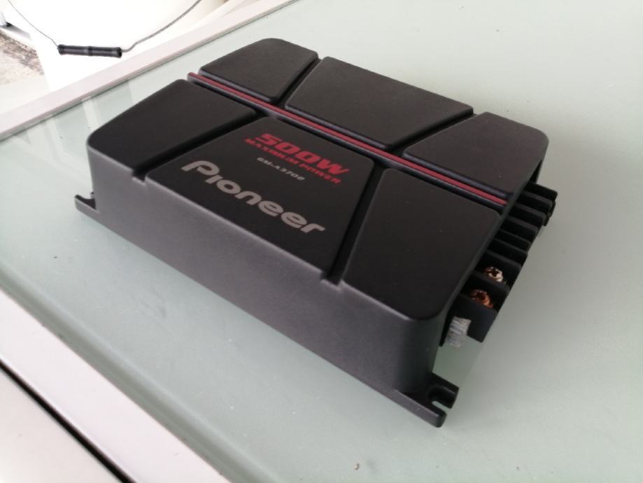 pioneer GM-A3702