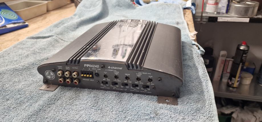 Precision power ppi 4240 pojačalo
