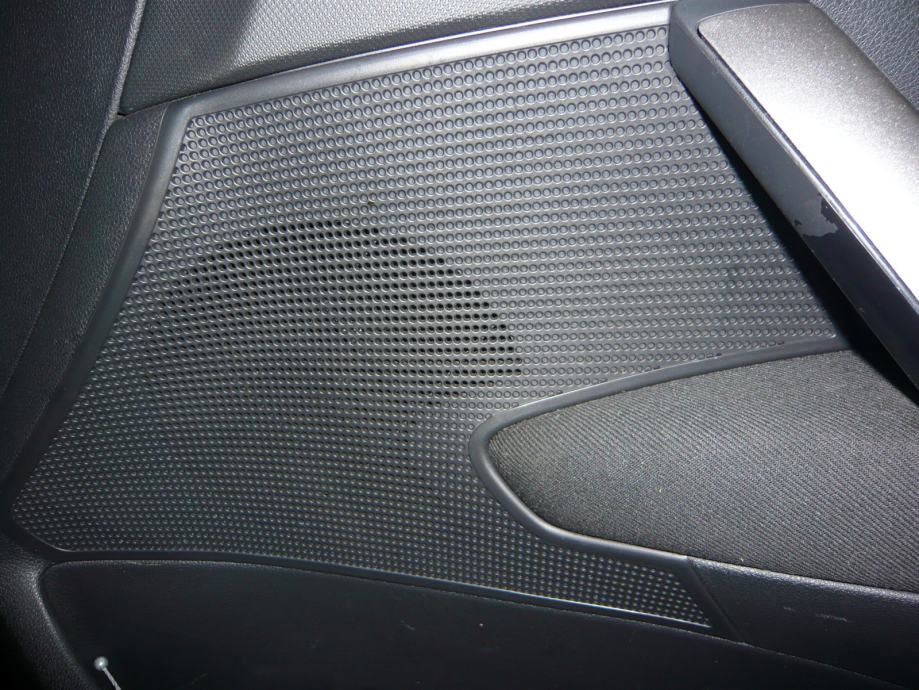 Prednij zvučnici u vratima Peugeot 1007 206 207 307 308 3008