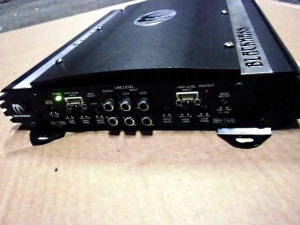 HITNO woofer Blaupunkt gtb 300 dual & Pojačalo Crunch Blackmaxx 4125