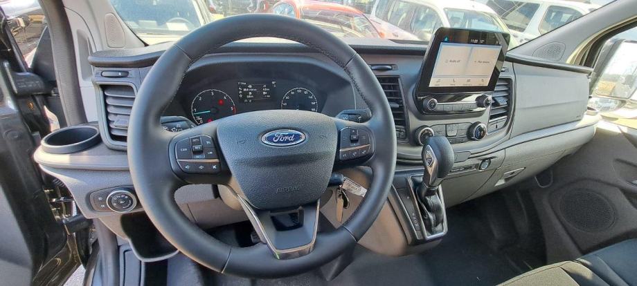 FORD V362 CUSTOM KOMBI M1 340 LWB 130KS A_M TREND, 2023 god.