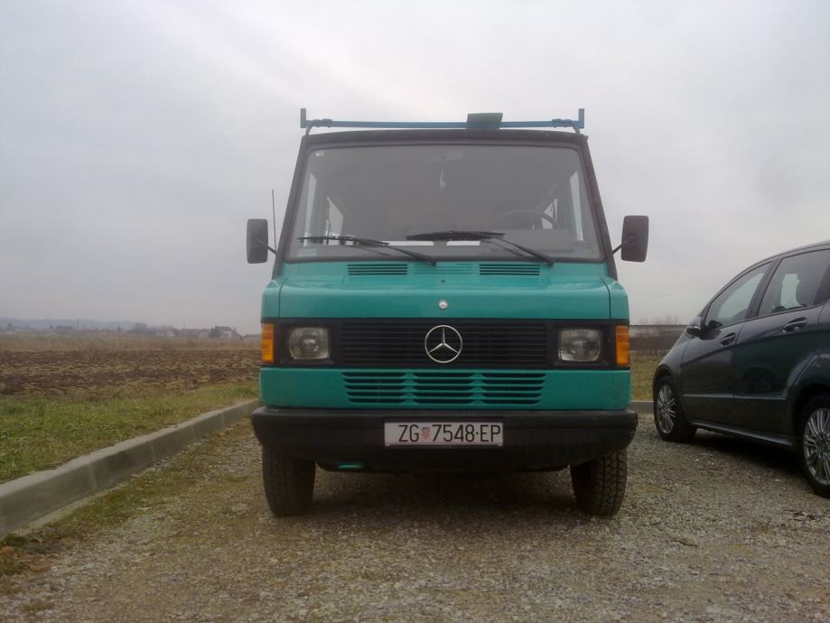 mercedes 208d, 1990 god.