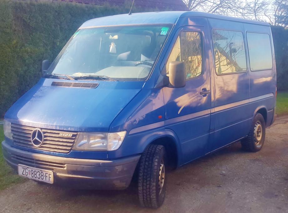 Mercedes Sprinter 212, HITNO I PRILIKA 8+1, Klima, 1995 god.