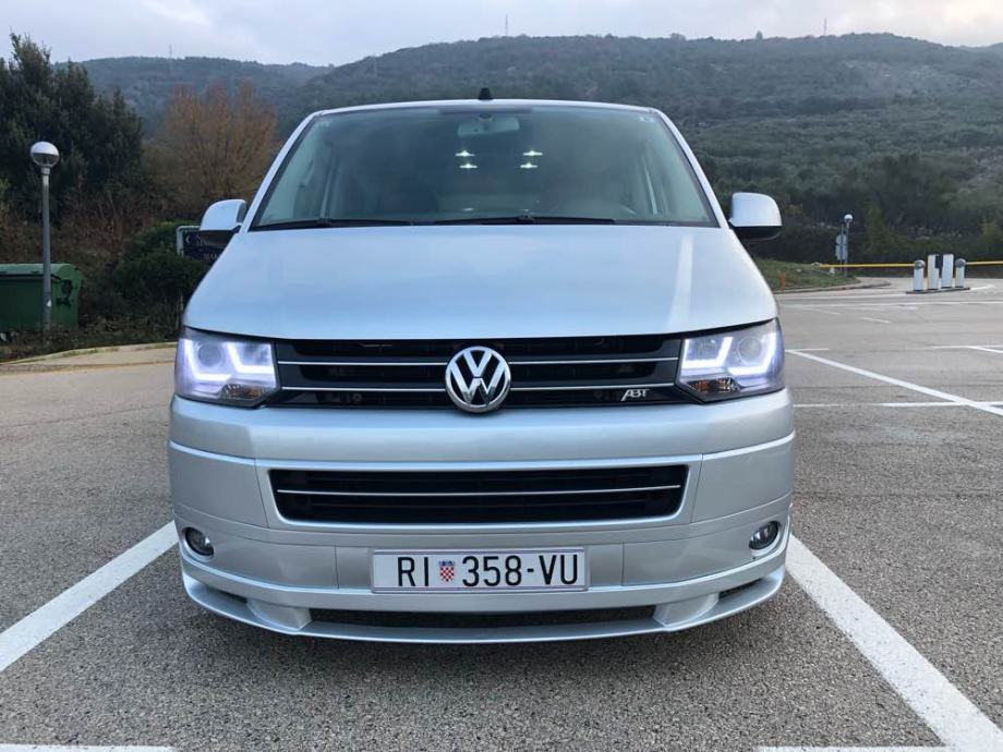 VW Multivan 3.2 V6, 2005 god.
