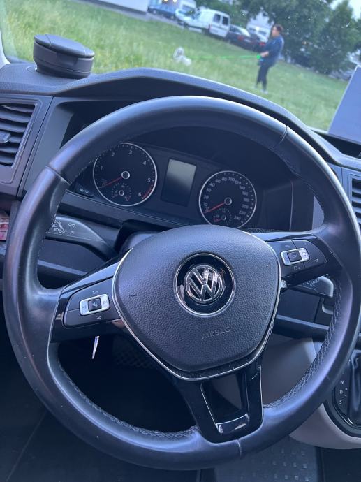 VW Transporter Kombi Van 2.0 TDI DSG, 2016 god.