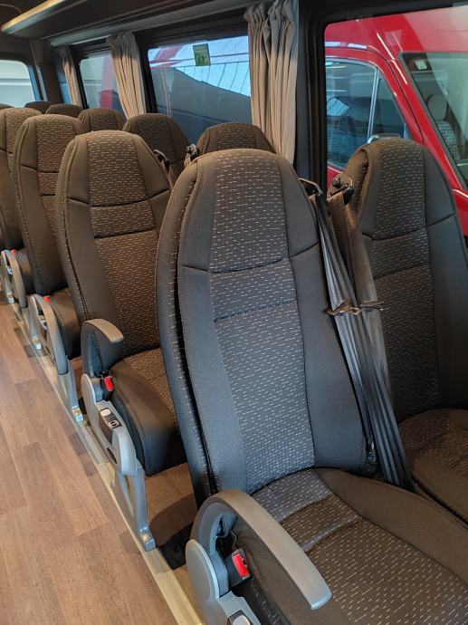 Mercedes Sprinter 517, 2023 god.