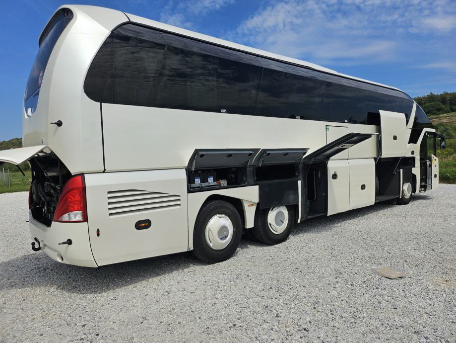 NEOPLAN STARLINER N5217, 2010 god.