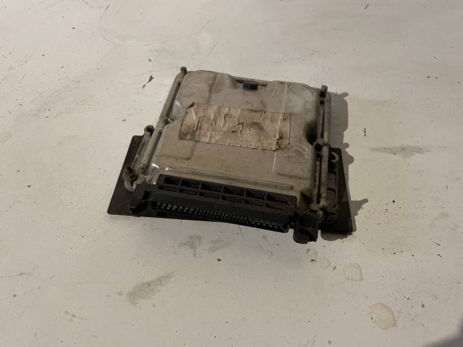 0281010166 - BOSCH UPRAVLJAČKA JEDINICA MOTORA ECU PEUGEOT CITROEN